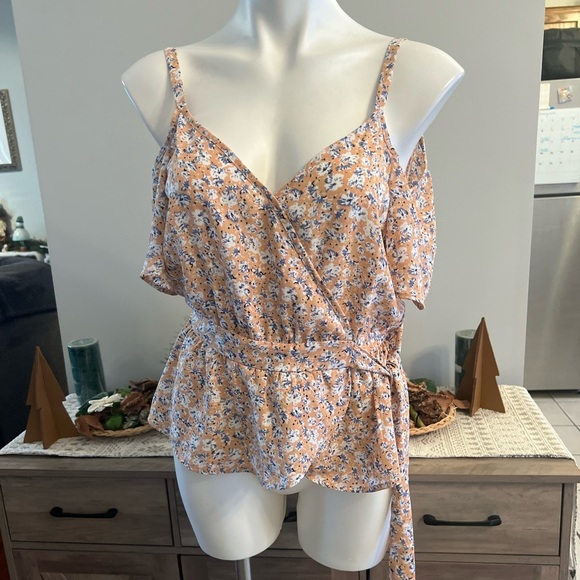 Sienna Sky | Tops | Nwt Sienna Sky Peachy Floral Tank | Poshmark